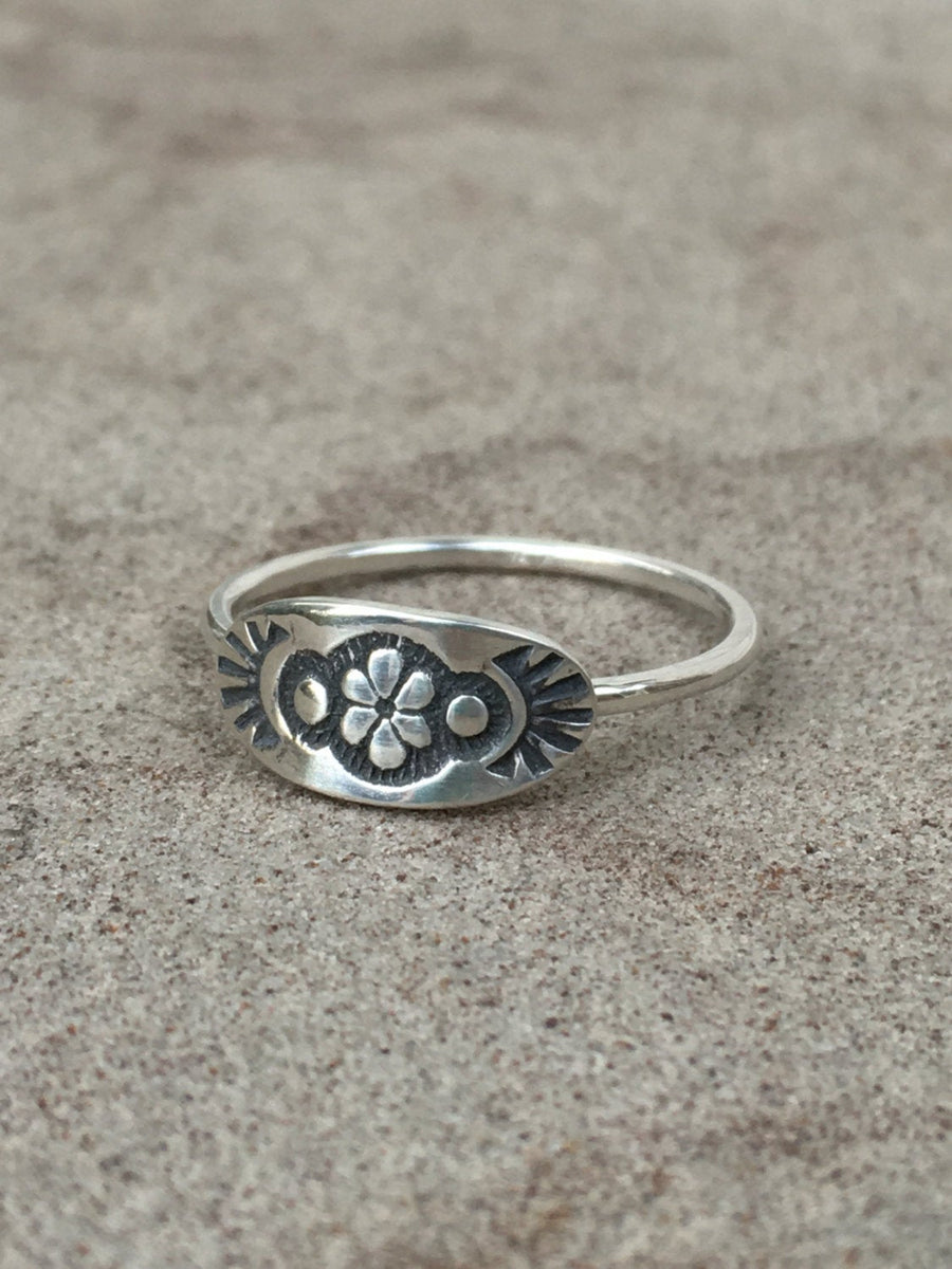 delicate flower ring – proxartist